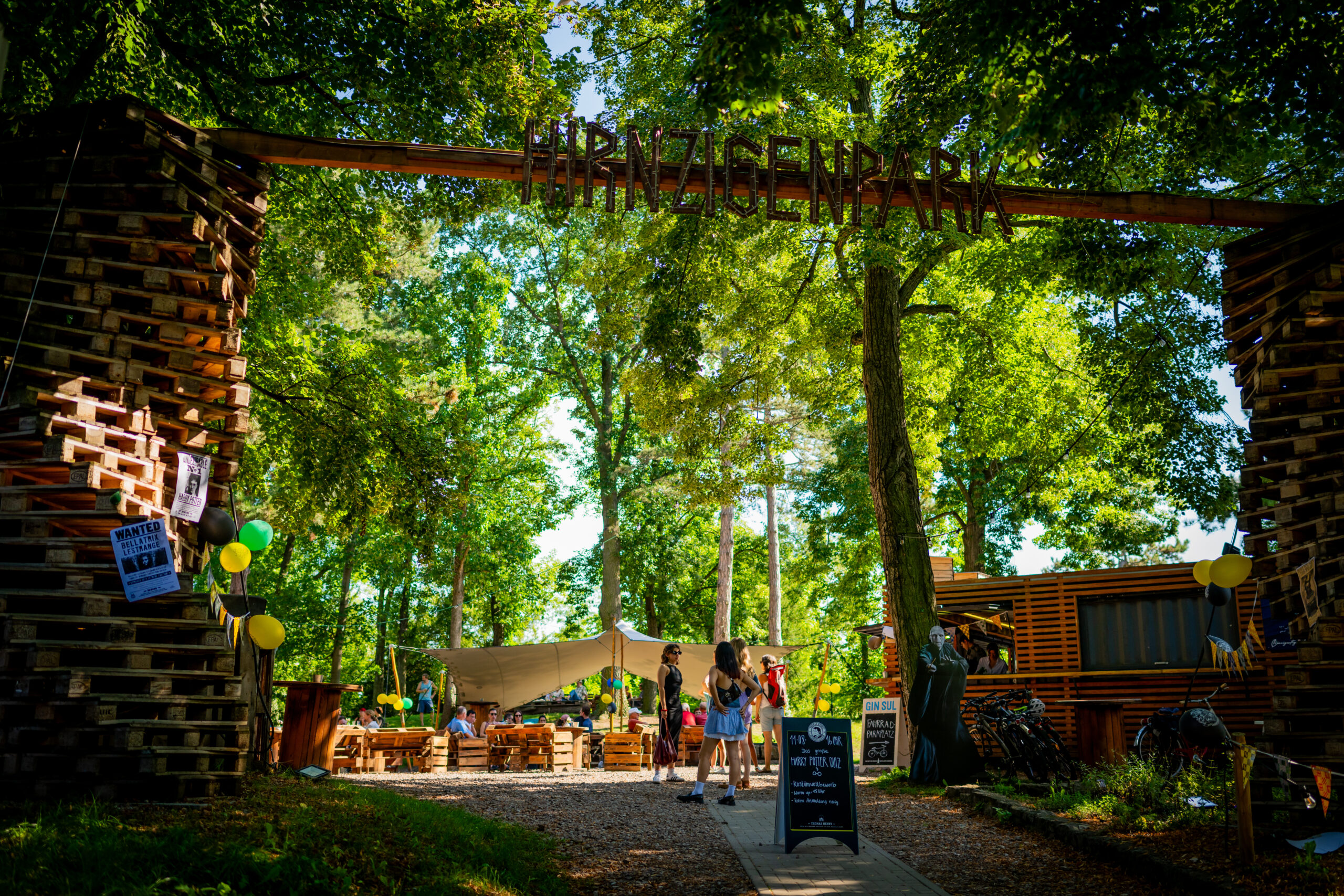 Hirsch-Heinrich-Biergarten: Natur, Kultur & Sommerfeeling in Daberstedt ...